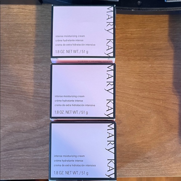 Mary Kay | Skincare | Mary Kay Intense Moisturizing Cream Soft Pink ...